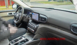 2020 Ford Explorer interior - BurlappCar